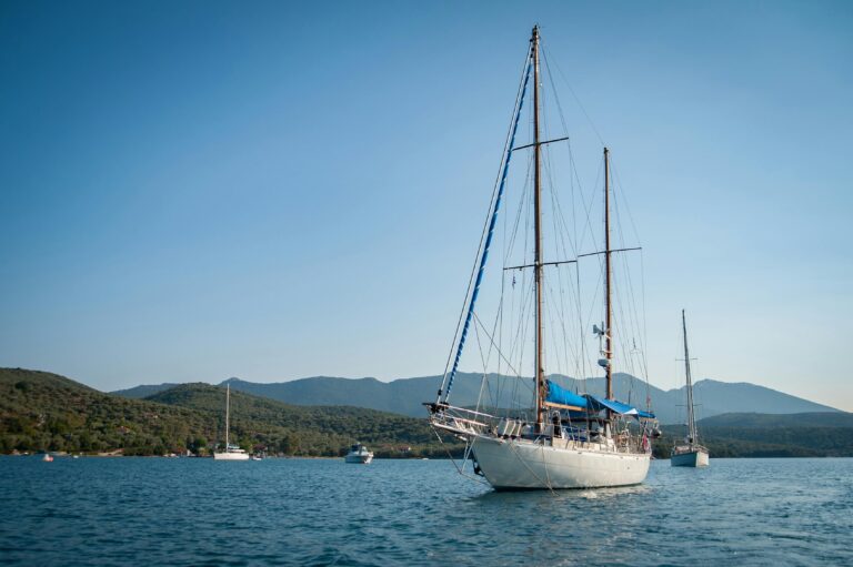 Best Places to Sail in the US: Top 7 Coastal Spots | Blue Life Charters